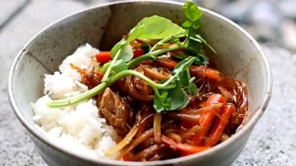 Chicken Hekka Recipe • Cooking Hawaiian Style